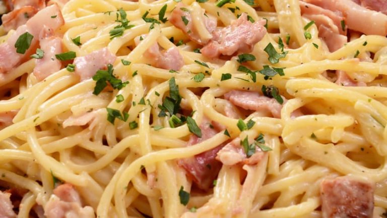 Gordon Ramsay Pasta Carbonara Recipe – A Classic Italian Delight
